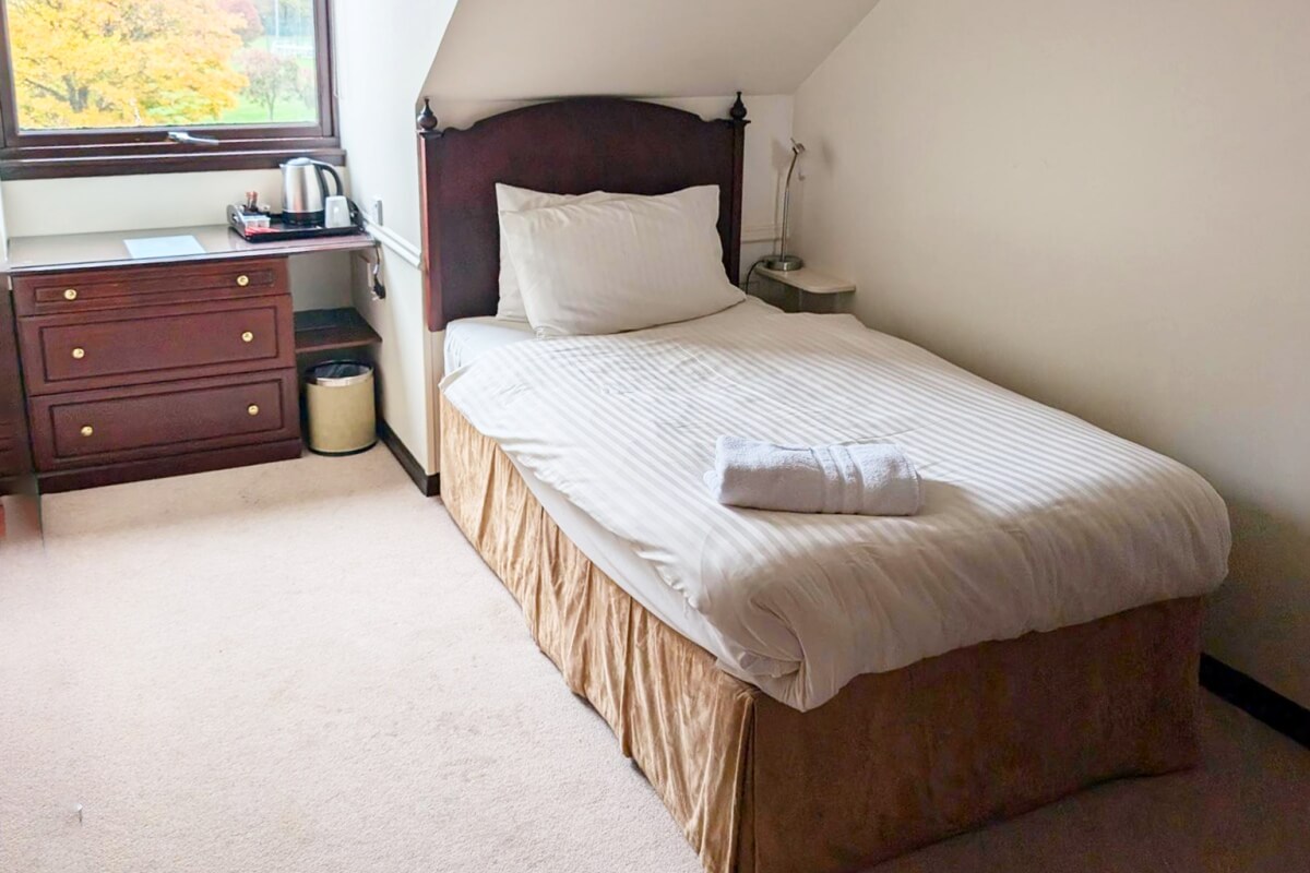 Standard Single Room - Strathburn Hotel By Compass Hospitality